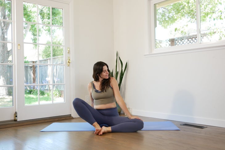 5 Yoga Poses To Safely Stretch Tight Groin Muscles Yoga Journal